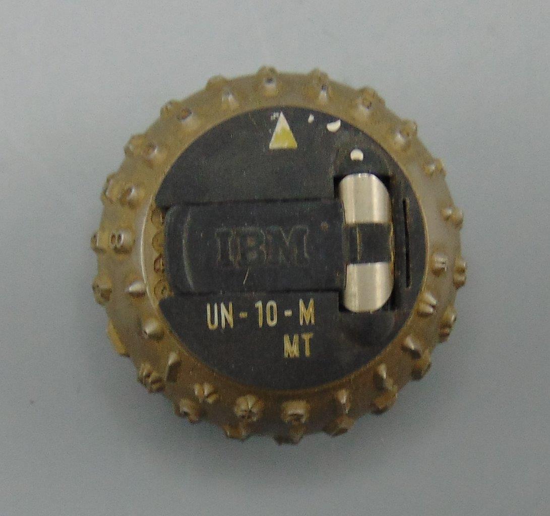 IBM Selectric Typeball Element UN-10-M Univers 10 Y Medium