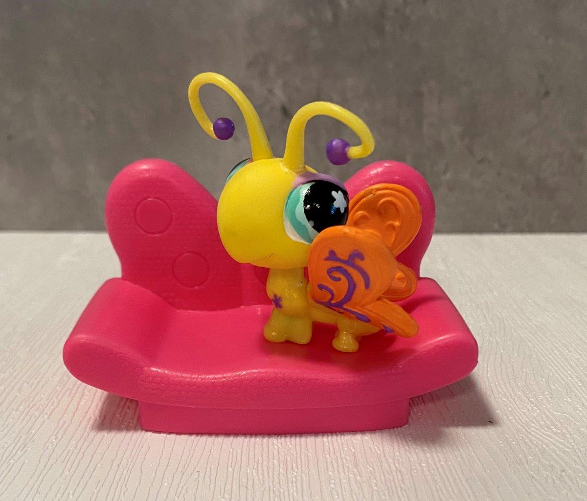 Littlest Pet Shop #497 Butterfly LPS Flower Eyes